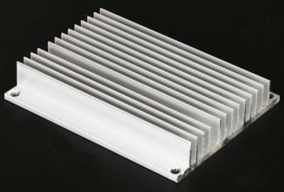 Cina Trattamento di superficie del dissipatore di calore di alto potere LED di lucidatura piana di alluminio dell'estrusione in vendita