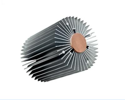 China De ronde Uitdrijving Heatsink van de Aluminiumlegering Zilverachtig voor Motorfiets Te koop