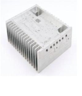 Cina Dissipatore di calore di alluminio 0.01mm dell'invertitore T5 di profilo 6063 con forma speciale in vendita