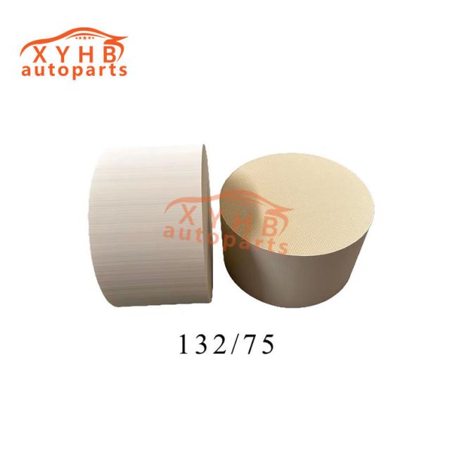 Ceramic Carrier Anisotropic High-Quality Three-Way Catalytic Filter Element Euro 1-5 Model: 132*75