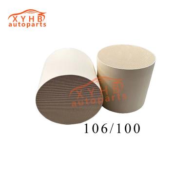 中国 セラミックキャリア 三道触媒フィルターエレメント ユーロ 1-5 モデル 106*100 販売のため