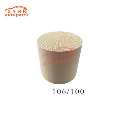 中国 セラミックキャリア 三道触媒フィルターエレメント ユーロ 1-5 モデル 106*100 販売のため