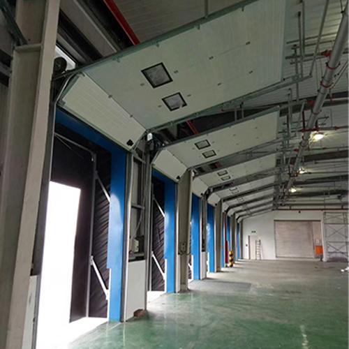 Quality Vision Panels Sectional Door Easy Large Cargo Handling For Airport Cargo Buildings for sale