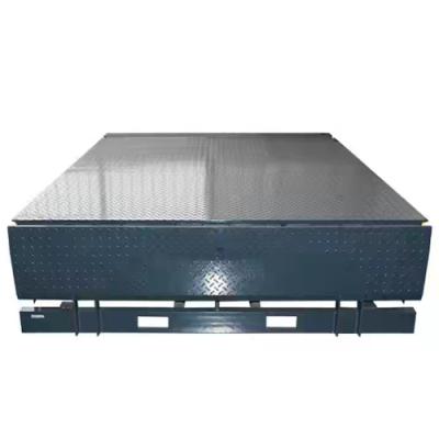 China Hydraulic Dock Leveler Heavy Duty 3mm Steel Platform With Stable Lifting System  For Warehouse Efficiency for sale