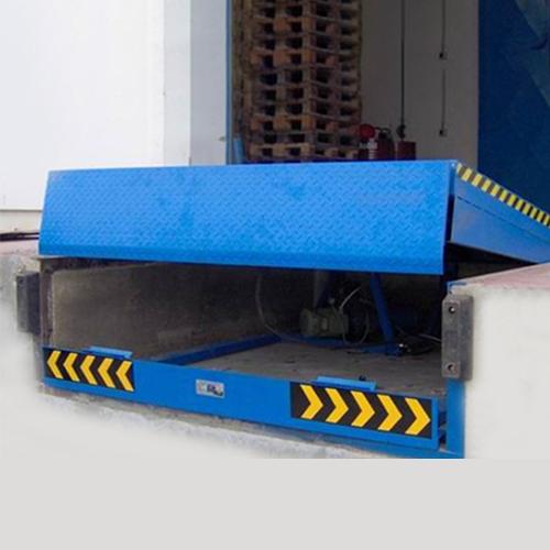 Quality Flip Lip 600mm Vertical Hydraulic Loading Dock Leveler for Building Materials for sale