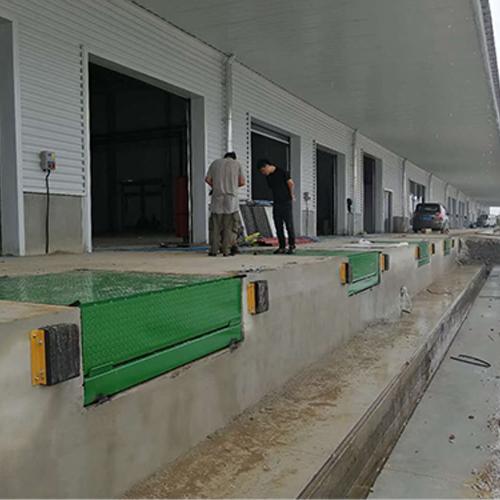 Quality 6-15ton Hydraulic Container Loading Dock Leveler Adjustable Height for sale