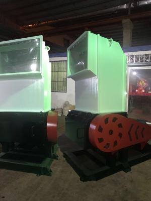 Китай Дробилка высокомарочной индустрии HDPE/PVC/PE/PP/PET пластичная с дешевым ценой продается