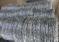 China 360mm 3.2mm Security Reverse Twisted Barbed Wires For Expressways for sale