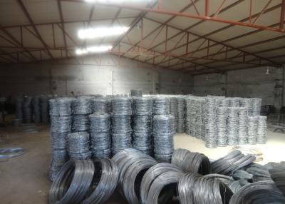 China 15cm pvc Met een laag bedekte Draadomheining Met weerhaken For Lawn Railways Te koop