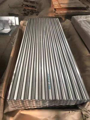 Cina Piatti di tetto di zinco galvanizzati a spangola regolare personalizzati per soluzioni di copertura in diverse dimensioni in vendita