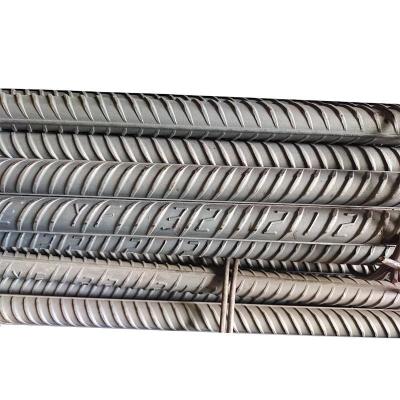 Cina Lunghezza personalizzata 6-12M HRB400 HRB500 10mm Rebar per l'industria edile in vendita