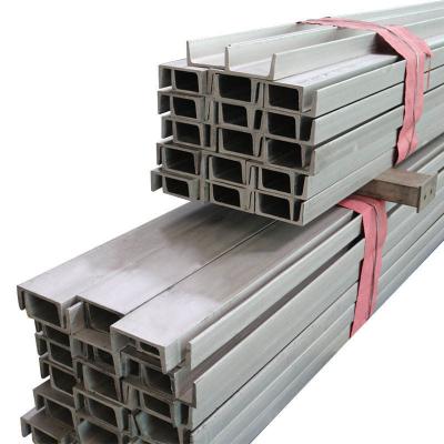 Cina Canale U in acciaio galvanizzato con perforazione e tolleranza ± 1% offerta dai produttori in vendita