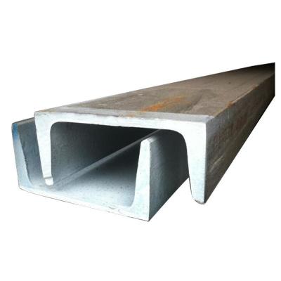 Cina JIS ASTM GB BS EN DIN Standard C-Shaped Channel Steel per applicazioni di piegatura in vendita