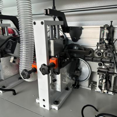 China 9 Functions Auto Edge Banding Machine 13.5kw Power For Wood Based Panels for sale
