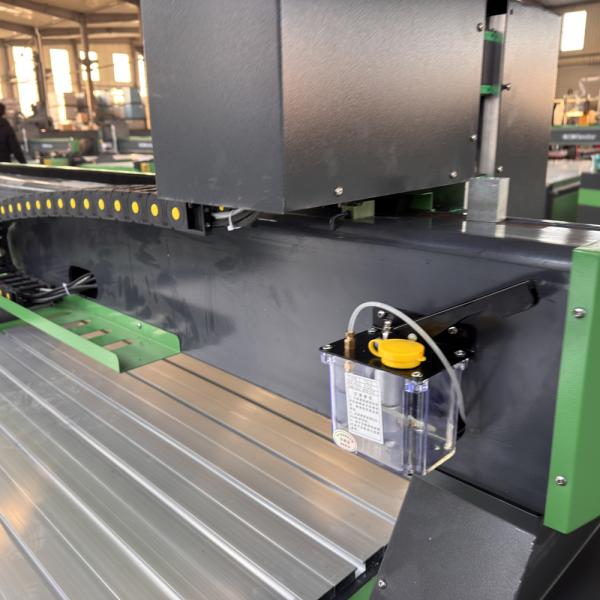 Quality Industrial Wood Working CNC Router With Robust Square Tube Welded Bed for sale