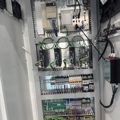 China Woodworking CNC Nesting Machine With 12pcs Linear Tool AC380V / 3PH / 50HZ for sale