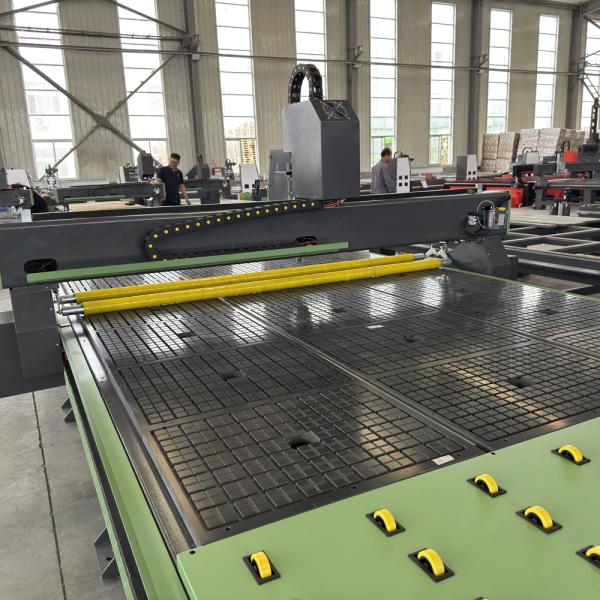 Quality Heavy Duty 3D CNC Engraving Machine Large Panel CNC Router 2140 for sale