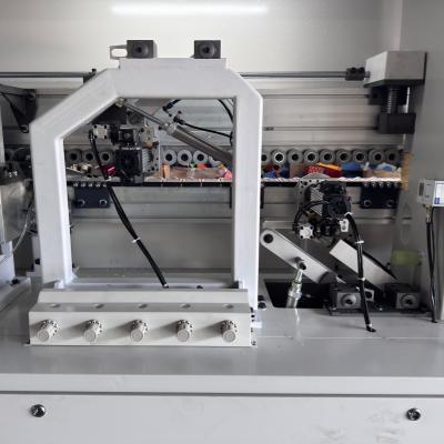 China Automatic Linear Woodworking Edge Banding Machine 0.4 - 3mm Edge Thickness for sale