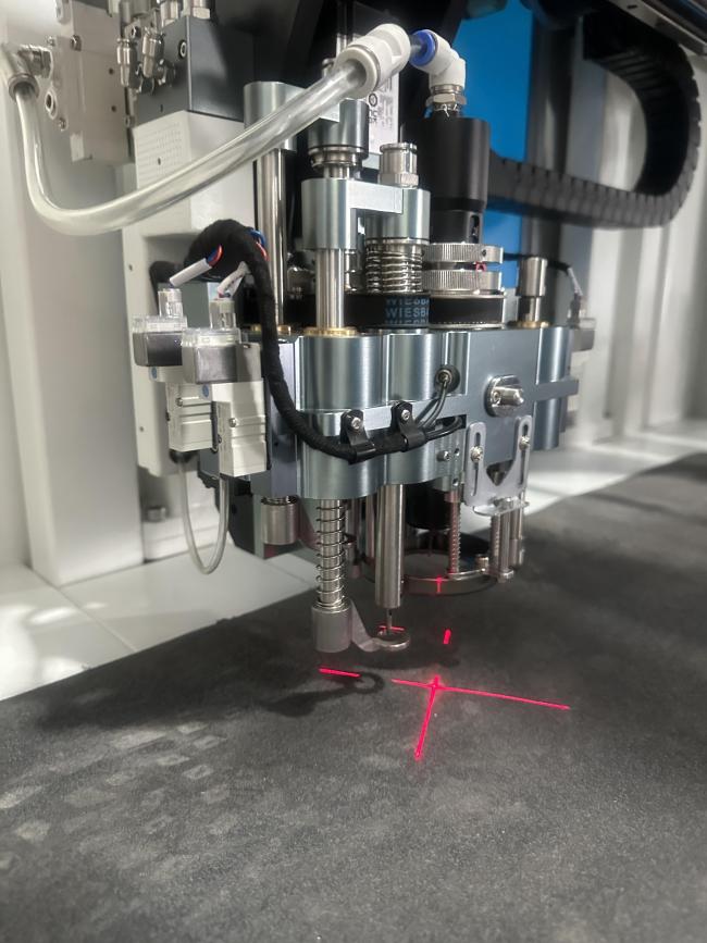 IB1660 Leather Cutting Machine in operation