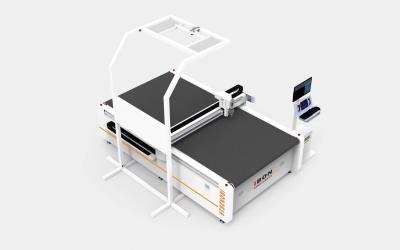 China Verscheidene kartonnen dozen Plastic dozen Digitale snijmachine voor de reclame- en verpakkingsindustrie Te koop