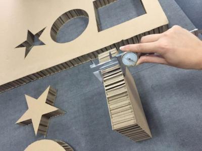 China Verscheidene kartonnen dozen Plastic dozen Digitale snijmachine voor de reclame- en verpakkingsindustrie Te koop