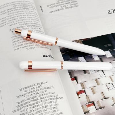 Cina Penna a rotolo per scrittura liscia in metallo di fascia alta con portacomodo in oro rosa bianco in vendita