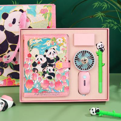 China Interessante panda cadeaubon dagboek set met notitieboek handtekening pen ventilator Te koop