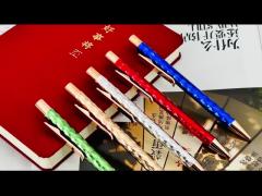 새로운 도착 롬부스 다이아몬드 절단 표면 학교용 다채로운 금속 공 펜