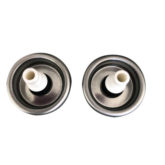 Long stem applicator sealing deep cavity with polyurethane foam