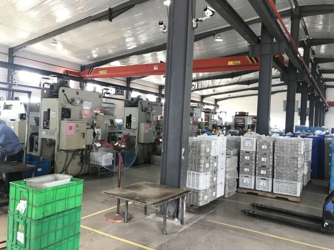 Exploded view showing all components and parts of spray actuator