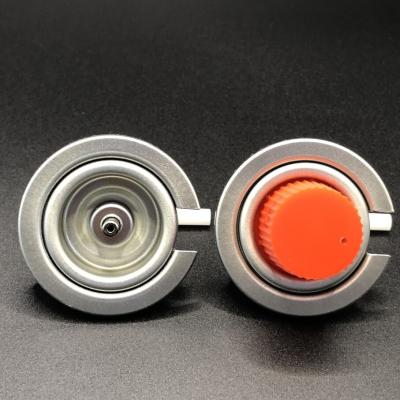 Chine Tinplate And PP Material Butane Gas Valve with Straight Shape and Buna Inner Gasket à vendre