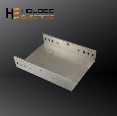 China Heavy Weight Dustproof And Antimagnetic Stainless Steel 316/SS316L Solid Through Cable Tray 500mm With Cover for sale