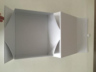 China 1200g Greyboard C1S Art Paper White Foldable Box For shoes, T-shirt Packing for sale