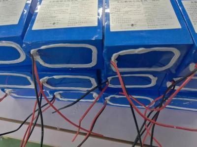 Cina altezza di tensione nominale 200mm dell'Accumulatore litio-ione 12.8V di 12V25Ah Lifepo4 in vendita