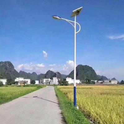 Cina Iluminazione pubblica integrata solare di FT-SS002-6M 30W LED in circostanza urbana in vendita