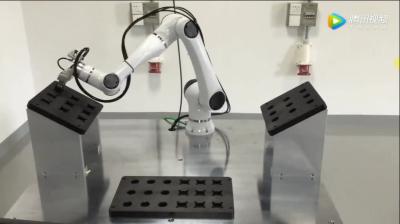 China Carga útil colaborativa 15kg del robot de Hans E15 China del robot con el brazo robótico universal 6 AXIS como Cobot en venta