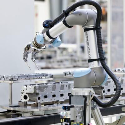 中国 工業用ロボットUR5の共同のロボット普遍的な6つの軸線のロボット腕のcobot 販売のため