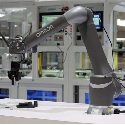 Cina Asse OMRON TM14M Cobot Payload 14kg del braccio 6 del robot con la macchina fotografica visiva per il trattamento del robot come Cobot in vendita