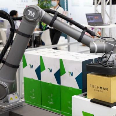 China Braço OMRON TM12 do robô de soldadura com o braço robótico de 6 linhas centrais usado para a soldadura como o robô colaborador à venda
