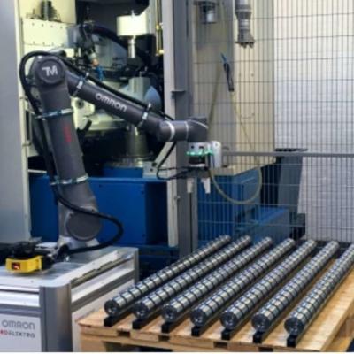 China Braço OMRON TM12 do robô de soldadura com o braço robótico de 6 linhas centrais usado para a soldadura como o robô colaborador à venda