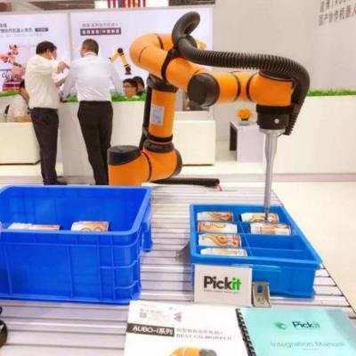 Cina Robot per saldatura AUBO i10 con altri saldatori dell'ARCO utilizzati per la saldatura ad arco come altro apparecchio per saldare in vendita