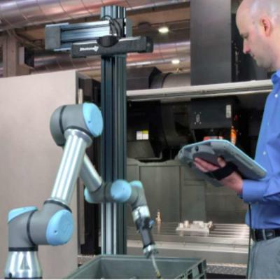 Cina Incollatura del robot di UR5e Cobot con un braccio robot di 6 assi per l'incollatura automatica come robot di collaborazione in vendita