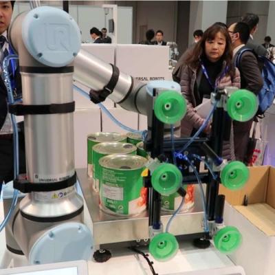 China UR robot UR3e met 3kg-Nuttige lading 500mm Bereik voor Schoonheidsmiddelenindustrie 6 het Wapen van de Asrobot als Cobot Te koop