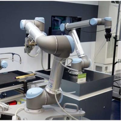 China UR robot UR3e met 3kg-Nuttige lading 500mm Bereik voor Schoonheidsmiddelenindustrie 6 het Wapen van de Asrobot als Cobot Te koop