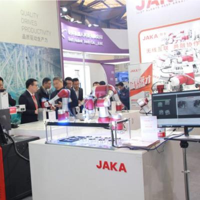 Cina 6 Axis Robotic Arm Of JAKA Zu 7s Cobot As Collaborative Universal Robot Used For Locking Screw in vendita
