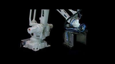 Cina Hans collaborative robot Elfin 5 combined with laser welding robot arm machine with low price in vendita