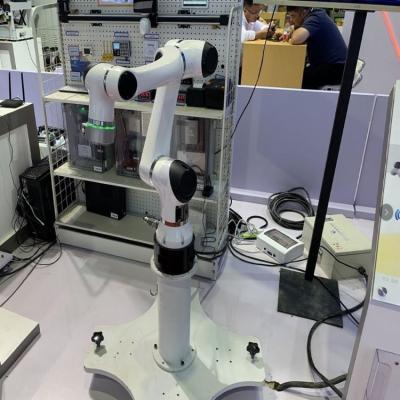 Cina Collaborative Universal Robot Of Elfin E10-L With 1300mm scope of work For Robotic Polishing in vendita