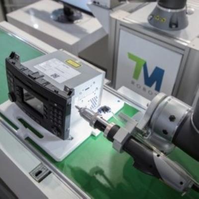 China High Quality And Efficient 6 Axis Automation Industrial Robotic Arm The TM5 Collaborative Robot à venda