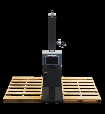 Cina Manipulator universal robots UR10  ROBOTIQ palletizing solution quick to receive and install, quick to program for pallets in vendita