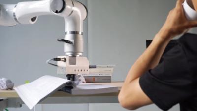 中国 6 Axis Robot Arm Of HAN's Mig Welding Robot  Clamping Jaw And Cobot Robot 販売のため